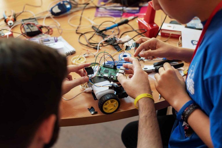 15 Innovative Raspberry Pi Use Cases What You Can Do With Raspberry Pi 